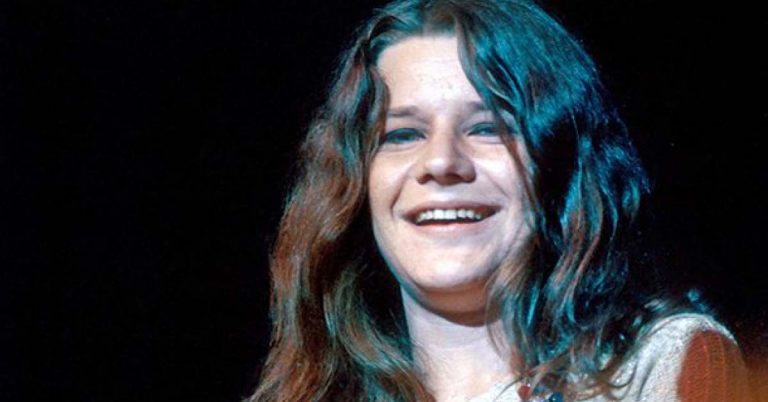 Singers with Raspy Voice: Unveiling Our Top 10 Artists